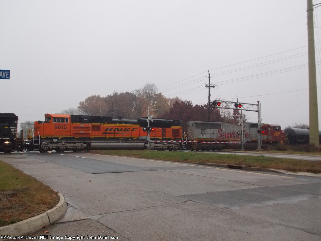 BNSF 9015